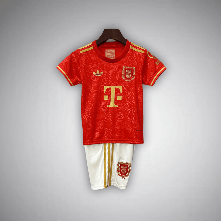 FC Bayern 125 Anniversary Kids Size Kit from FootballPrestige.club ...