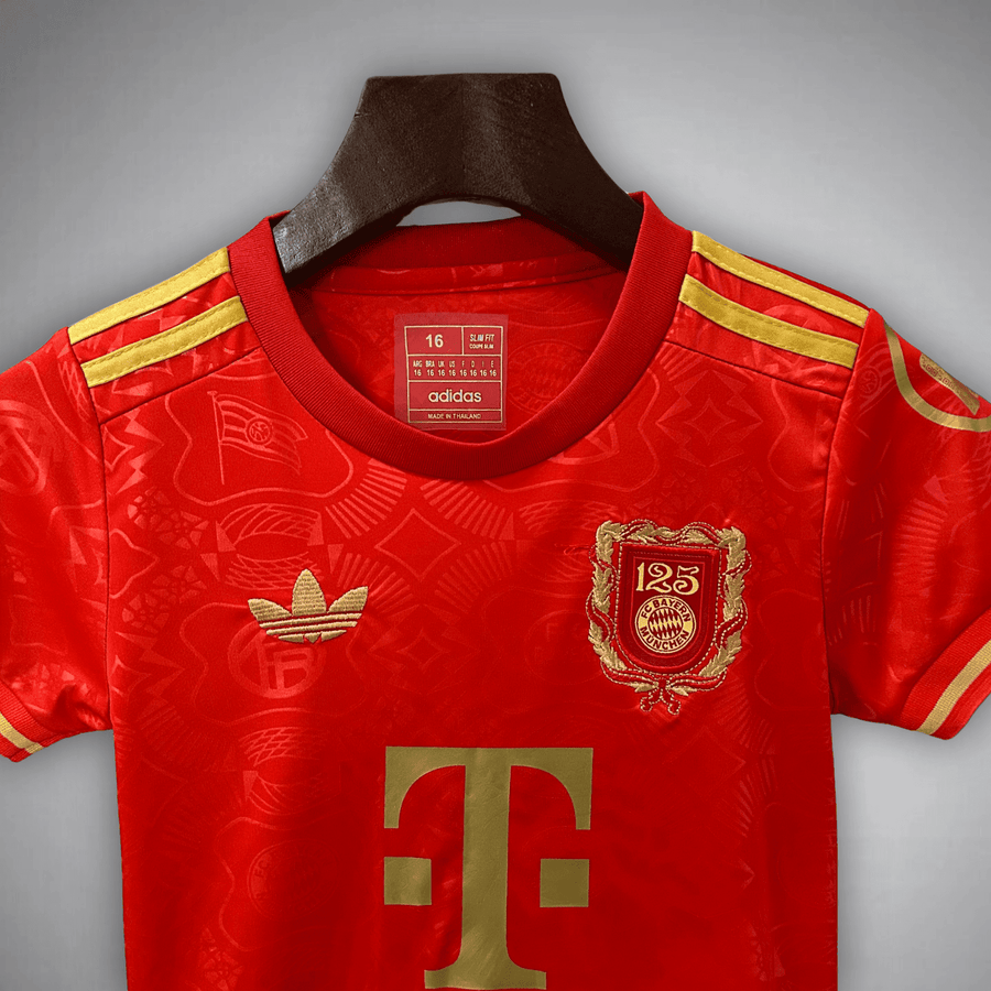 FC Bayern 125 Anniversary Kids Size Kit from FootballPrestige.club ...